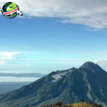 Gunung Lawu dan Kisah Gaib yang Masih Jadi Teka-Teki!